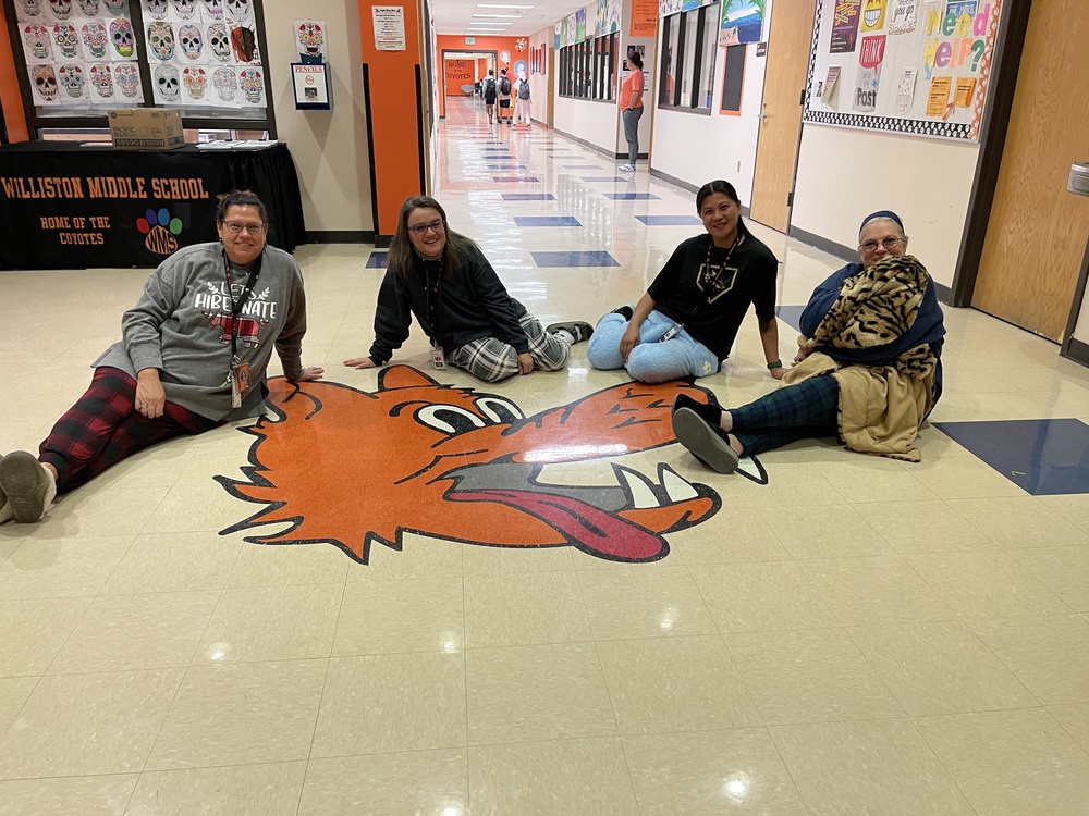 Dressed to the Nines | Coyote Center